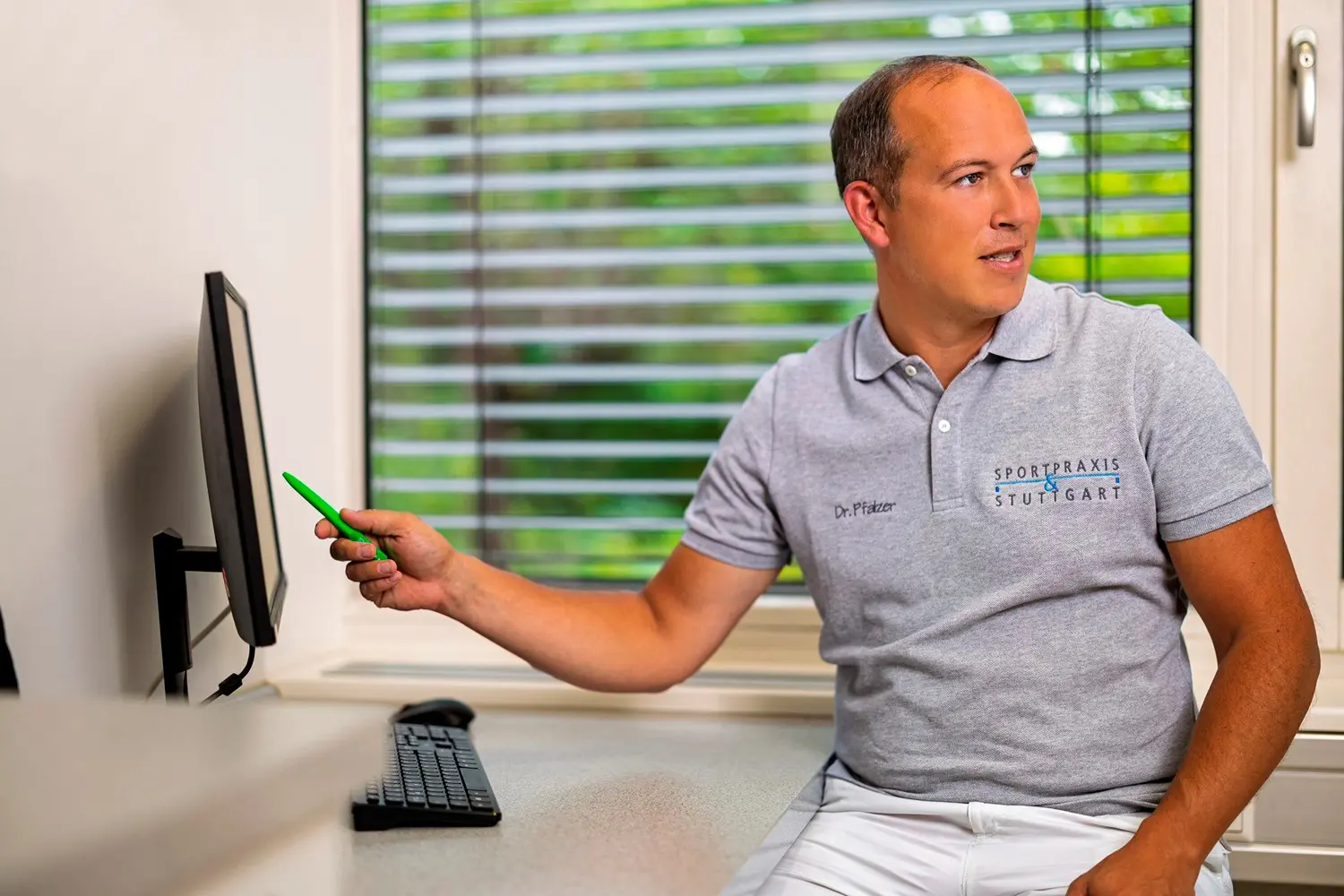 Dr. med. Florian Pfalzer, Sportorthopäde in Stuttgart | PMC